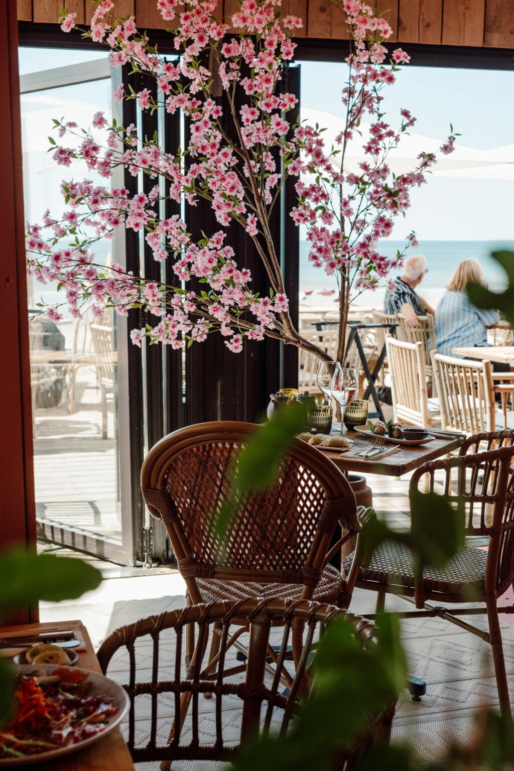 Sumo Beach Club – Restaurant à Pornichet – SUMO Beach Club – Restaurant ...